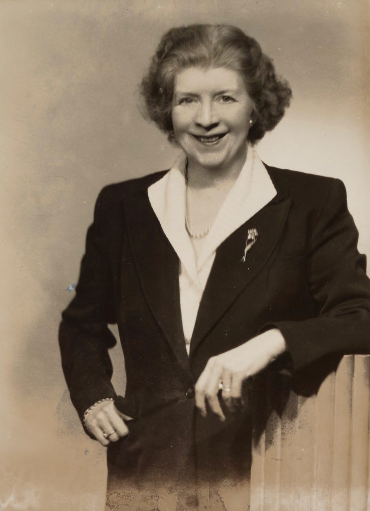 Lillian Boxfish Takes a Walk - The Devil's Tale